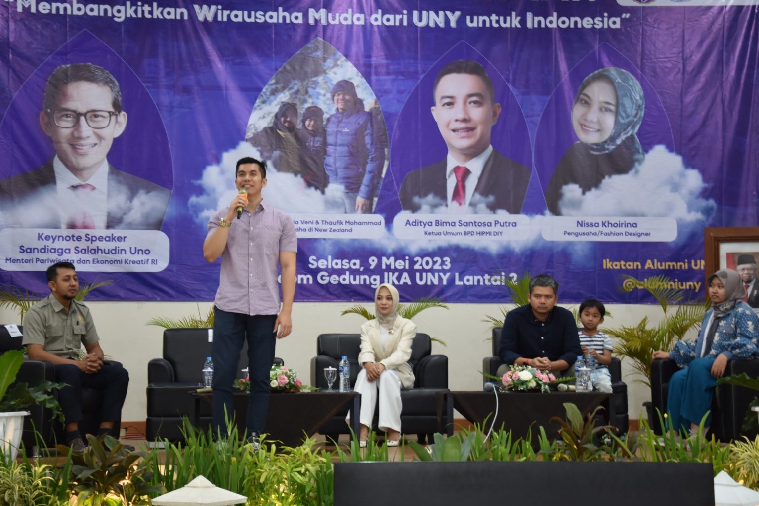 Website Resmi Alumni Universitas Negeri Yogyakarta - Alumni UNY